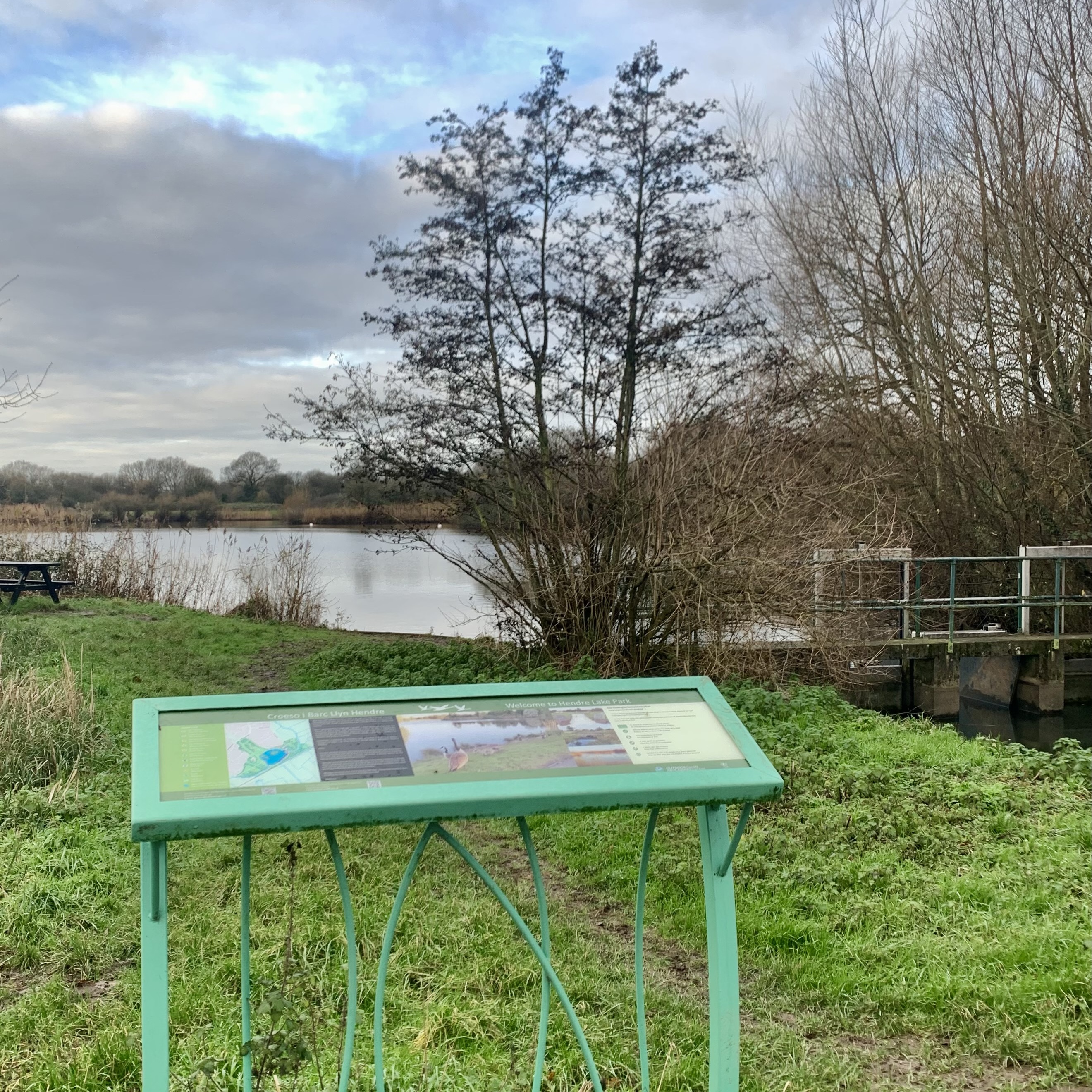 Hendre Lake Cardiff St Mellons | Hendre Lake Cardiff